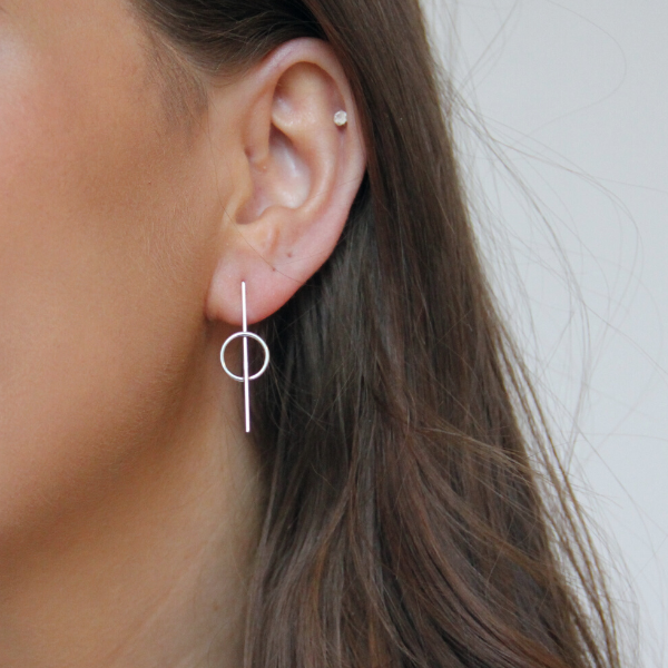 SILVERÖRHÄNGE MINI CIRCLE STICK – STIL Silver